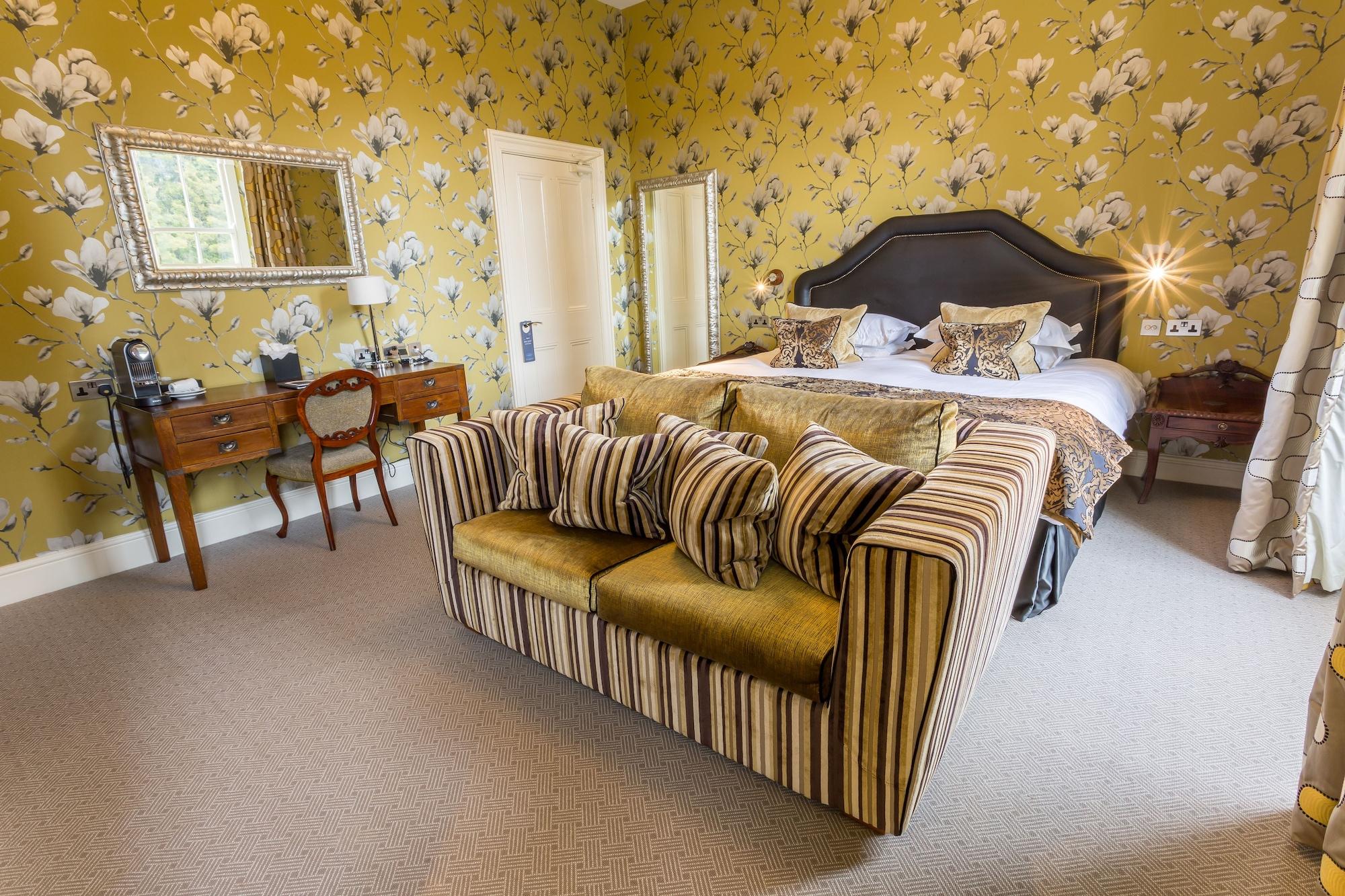 STORRS HALL HOTEL ON THE SHORE OF LAKE WINDERMERE | BOWNESS-ON ...